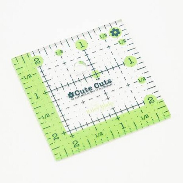 Lori Holt Cute Cuts™ Ruler 2 1/2" x 2 1/2" | Riley Blake Designs